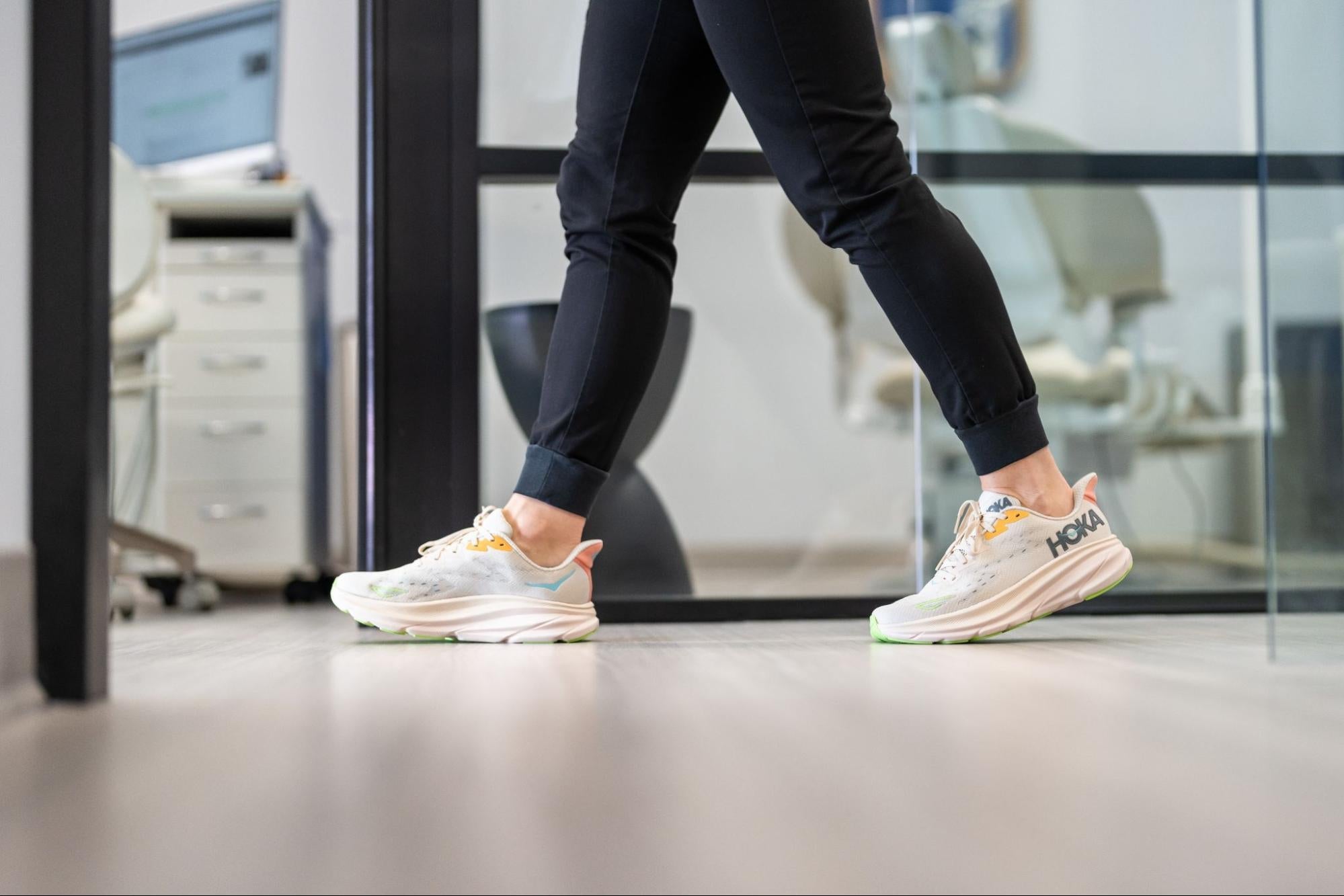 Neutral Vs Stability Running Shoes: How They Differ | PR Run & Walk ...